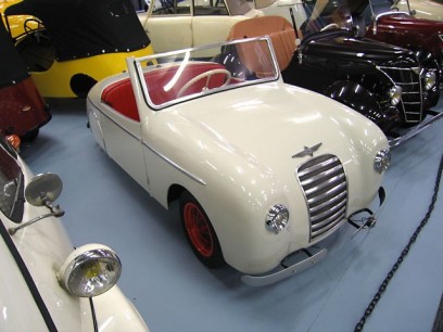0 Unknown French Microcar - museum exhibit | 360CarMuseum.com