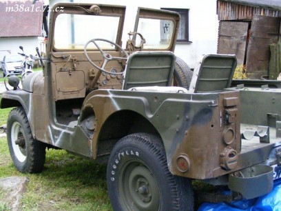 1952 M38A1C Jeep - museum exhibit | 360CarMuseum.com